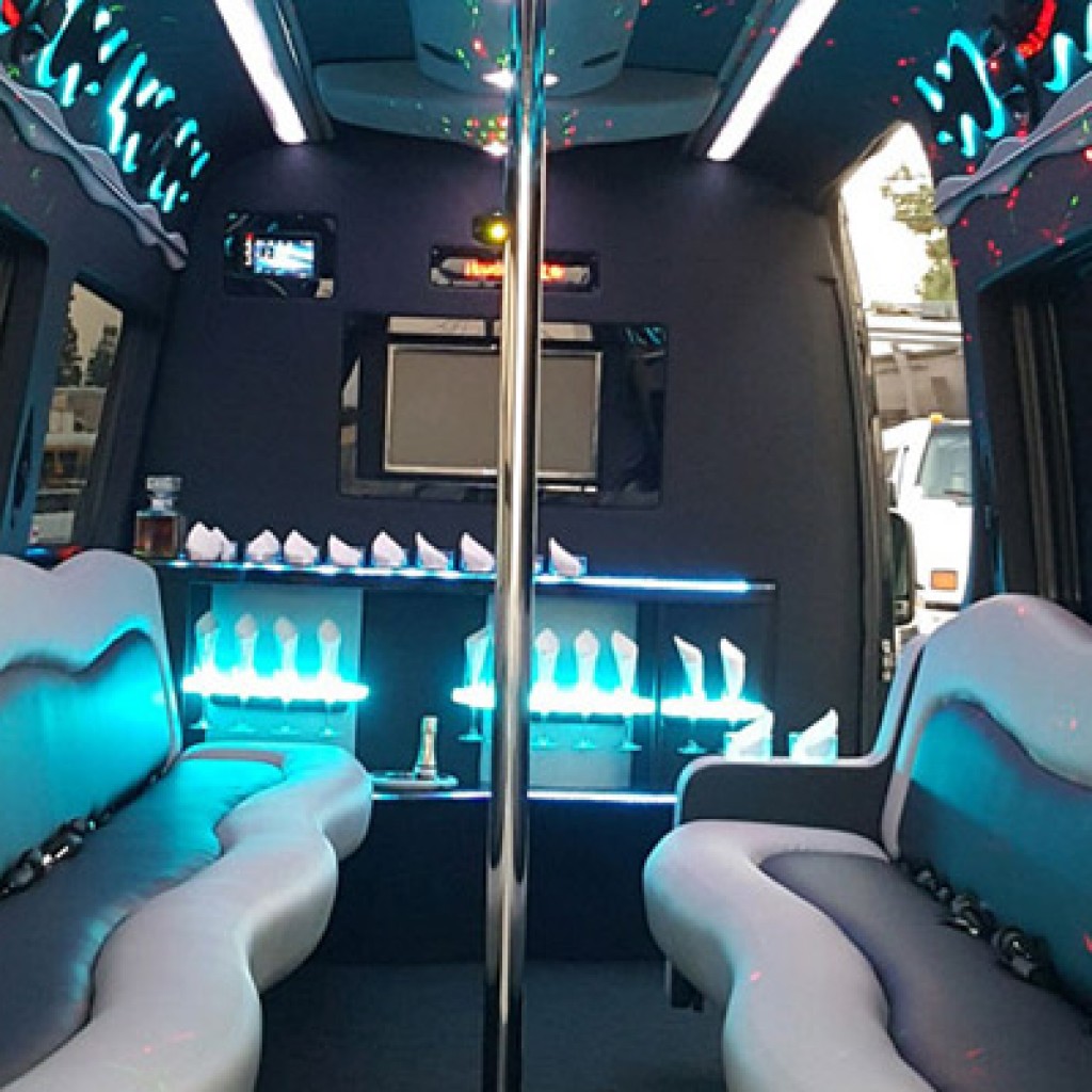 party-bus-rental-san-diego | Whiteroselimo